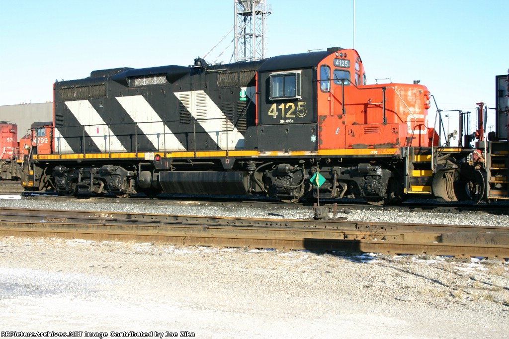 CN 4125 GP 9RM